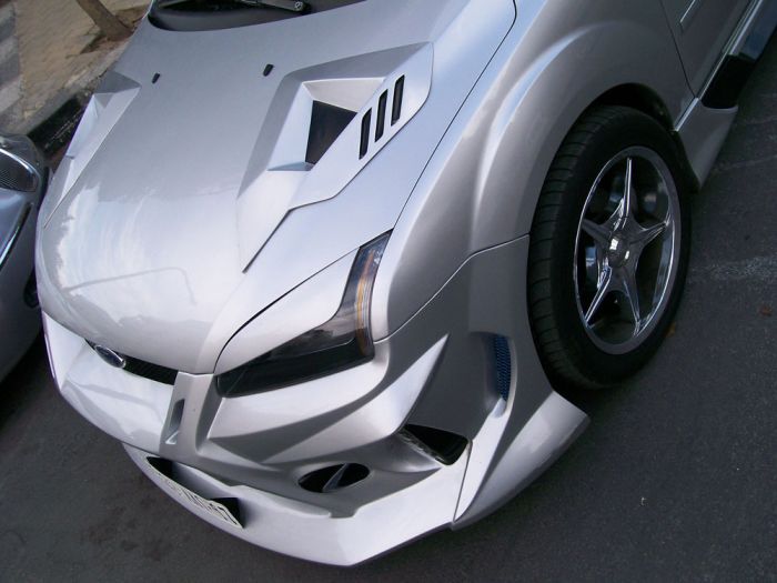 Modified Ford Focus (8 pics)