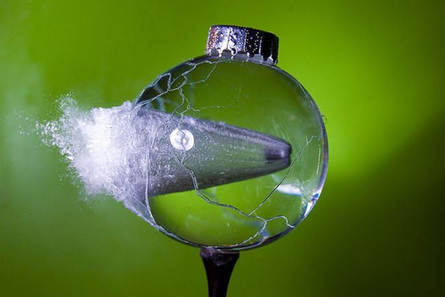 Amazing High Speed Photography by Alan Sailer (99 pics)