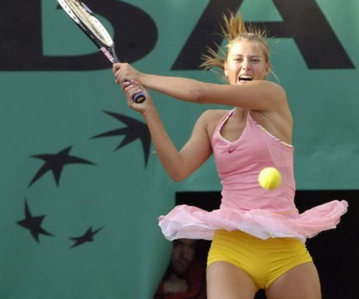 Perfectly Timed Sports Photos 40 Pics