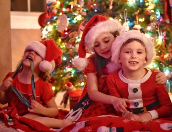 Bad Christmas Cards 24 Pics Bad Christmas Cards 24 Pics