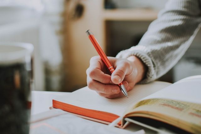 How To Choose A Reliable Essay Writing Service How To Choose A Reliable Essay Writing Service