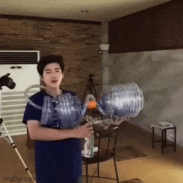 Acid GIFs, June 19 (25 gifs)